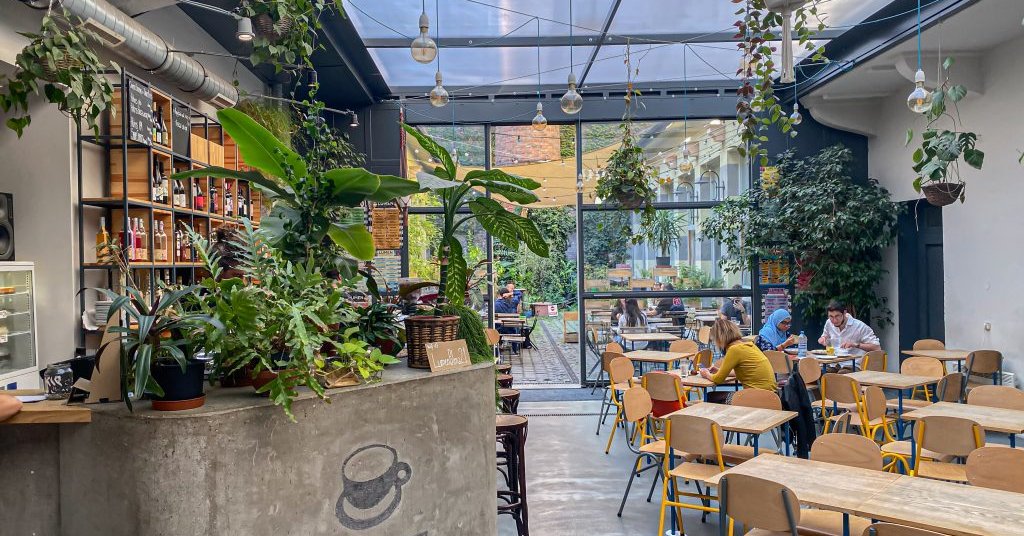 2022.11.17 19:30 / Lumen Kávézó, Budapest